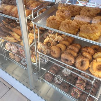 ROCKLIN DONUTS & CINNAMON - Updated June 2025 - 661 Photos & 645 ...