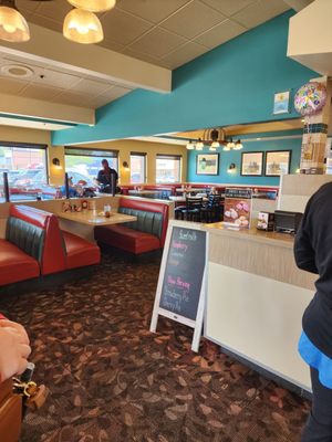 DEE’S FAMILY RESTAURANTS - Updated July 2025 - 137 Photos & 181 Reviews ...