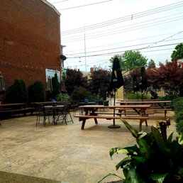 THE PUBLIC HOUSE BAR & GRILL - Updated July 2025 - 70 Photos & 135 ...