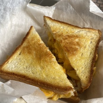 MELT’D - Updated January 2026 - 28 Photos & 17 Reviews - 3903 Forbes ...