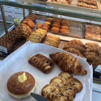 TOUS LES JOURS - Updated November 2024 - 132 Photos & 14 Reviews - 15 W Golf Rd, Arlington ...