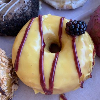 DEVIANT DONUTS - Updated June 2024 - 448 Photos & 183 Reviews - 27 ...