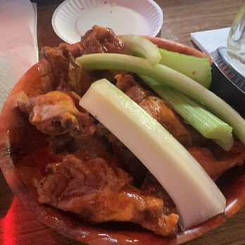 WINGS PLUS - Updated June 2025 - 251 Photos & 405 Reviews - 87 W ...