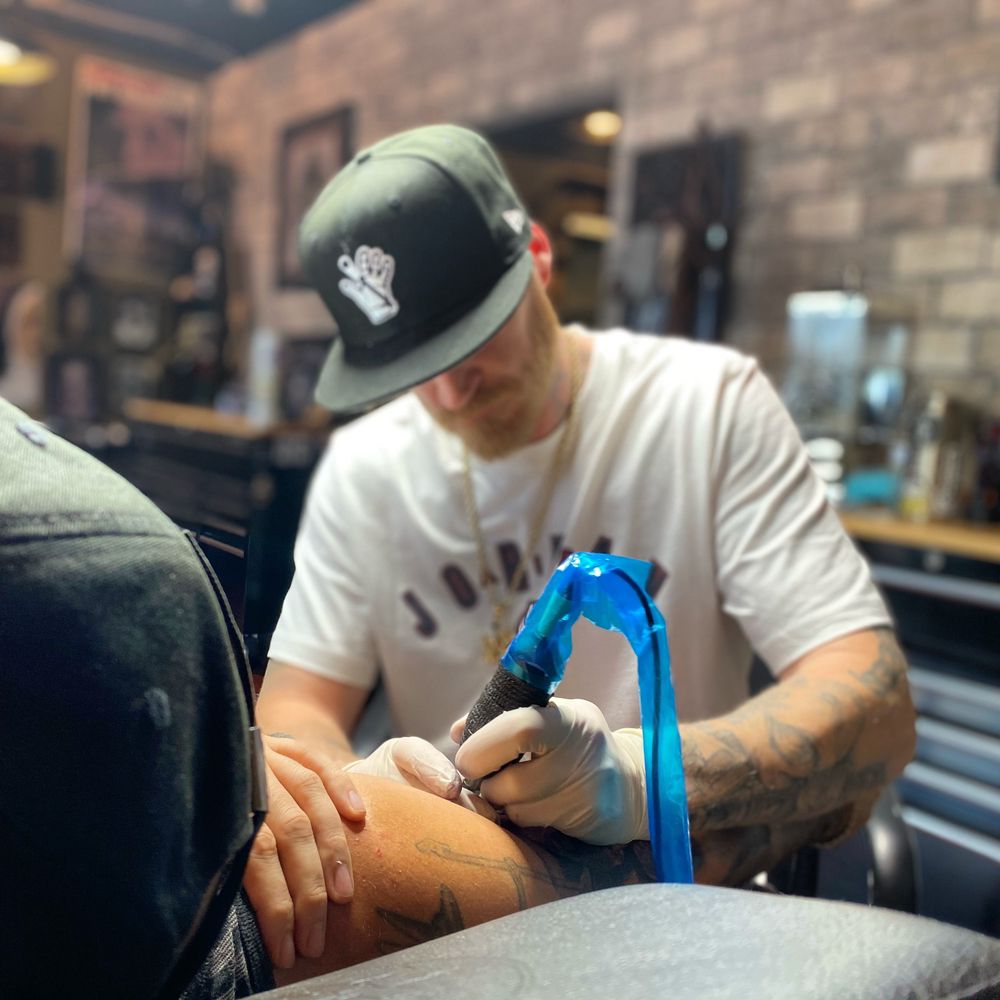 FIFTH FINGER STUDIO - Updated August 2024 - 80 Photos & 24 Reviews ...