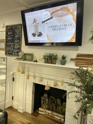 THE RUSTIC MUFFIN - Updated October 2025 - 20 Photos - 202 N Live Oak ...