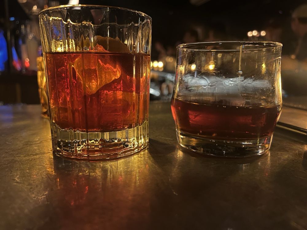 THE VICTOR BAR - Updated December 2025 - 178 Photos & 212 Reviews ...