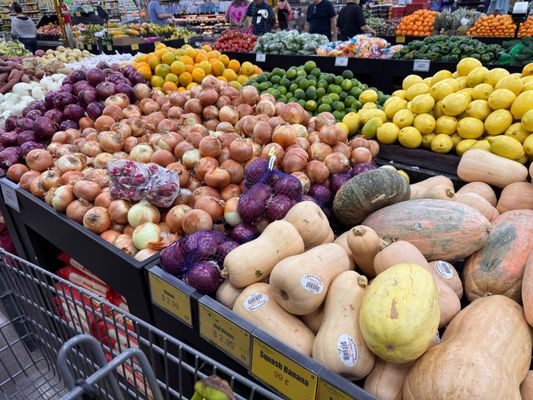 VINE RIPE MARKET - Updated November 2025 - 12 Photos - 678 Jamacha Rd ...