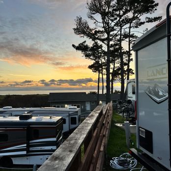 PELICAN POINT RV PARK - Updated July 2025 - 74 Photos & 104 Reviews ...