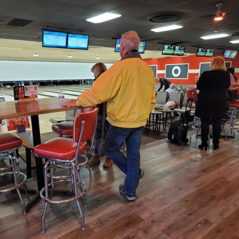 BOWLERO BELLEVILLE - Updated January 2026 - 47 Photos & 46 Reviews ...