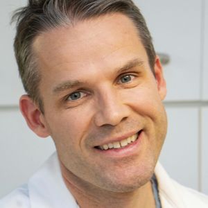 SUMNER SLAVIN, MD - CHESTNUT HILL PLASTIC & AESTHETIC - Updated May ...