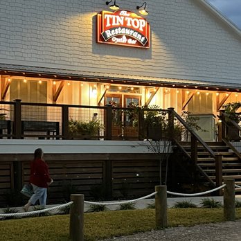 THE TIN TOP RESTAURANT AND OYSTER BAR - Updated April 2025 - 512 Photos ...