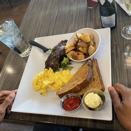 JET RUNWAY CAFE - Updated July 2025 - 1773 Photos & 936 Reviews - 5540 ...