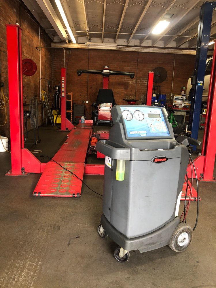 PICO RIVERA AUTO CLINIC - 11 Photos & 29 Reviews - 5135 Paramount Blvd ...