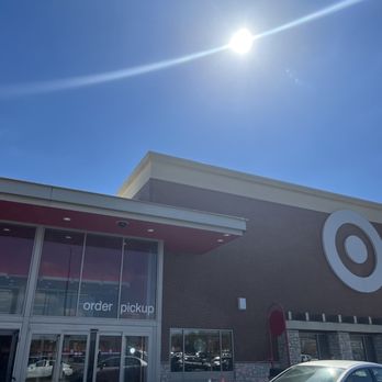 TARGET - Updated July 2025 - 116 Photos & 43 Reviews - 1272 Town And ...
