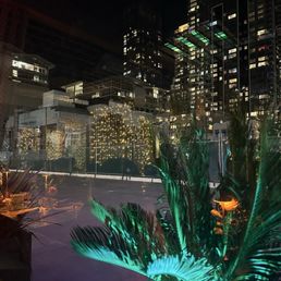 MODÍ - Updated August 2025 - 251 Photos & 129 Reviews - 88 Natoma St ...