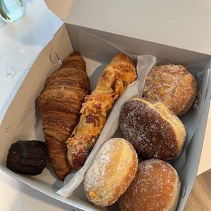 FUJI BAKERY - 922 Photos & 437 Reviews - 526 S King St, Seattle, WA - Yelp