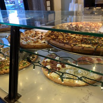 5 BOROUGHS PIZZA - Updated November 2024 - 27 Photos & 32 Reviews - 386 ...