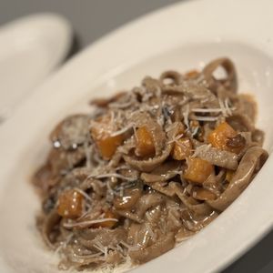 WRITER’S ROOM - Updated November 2025 - 15 Photos & 11 Reviews - 210 S ...