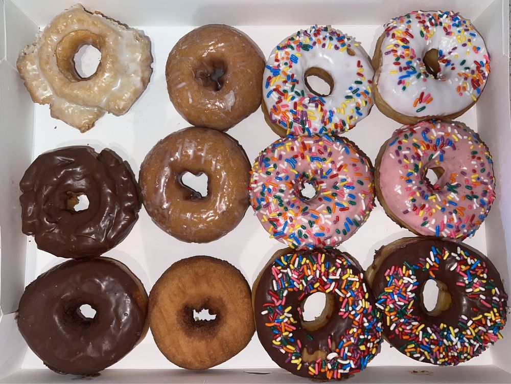 MAX DONUTS - Updated December 2025 - 13 Photos & 43 Reviews - 7720 ...