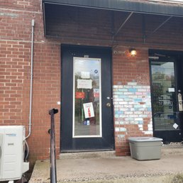 TRACKSIDE DELI - Updated June 2025 - 49 Photos & 31 Reviews - 108 Main ...