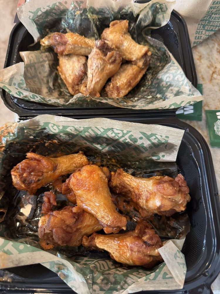 WINGSTOP - Updated April 2026 - 16 Photos - 424 Balltown Rd ...