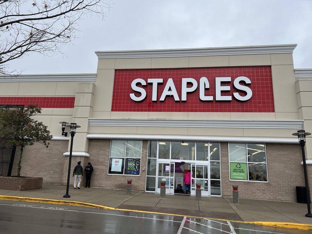 Staples - Updated May 2026 - 15 Photos & 16 Reviews - 2321 Sir Barton ...