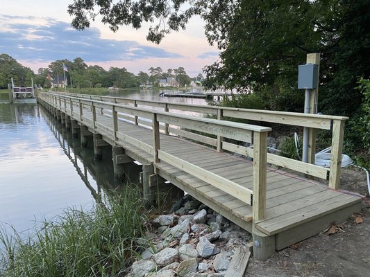 DUTCH DECK AND FENCE - Updated January 2026 - 23 Photos - Norfolk ...