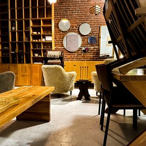 MAGPIE - Updated December 2025 - 35 Photos & 28 Reviews - 1960 SE ...