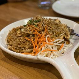 NIBBANA THAI RESTAURANT - 285 Photos & 215 Reviews - 920 N 10th Pl ...