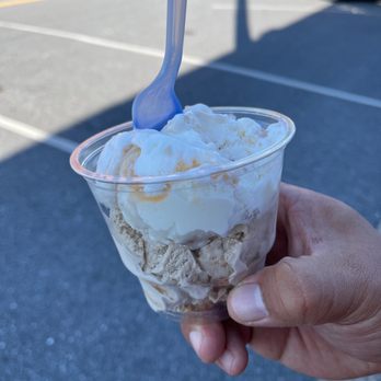 MAMA RAE’S ICE CREAM SHOPPE - Updated October 2025 - 49 Photos & 18 ...