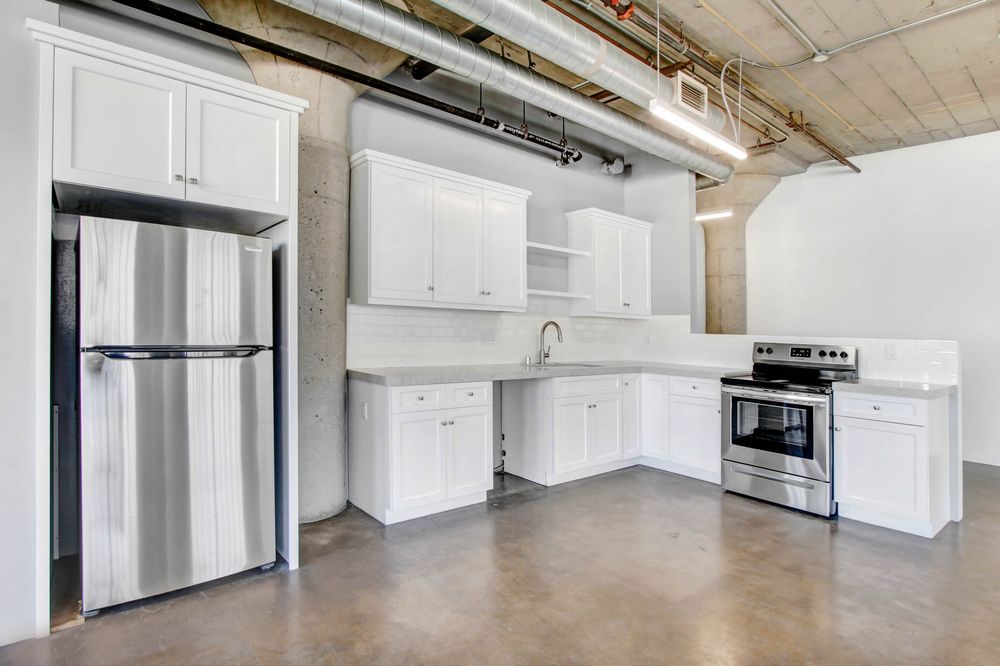 RIVERFRONT LOFTS - Updated October 2025 - 80 Photos - 201 S Santa Fe ...