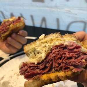 STAGE STAR DELI - Updated June 2025 - 56 Photos & 124 Reviews - 105 W ...