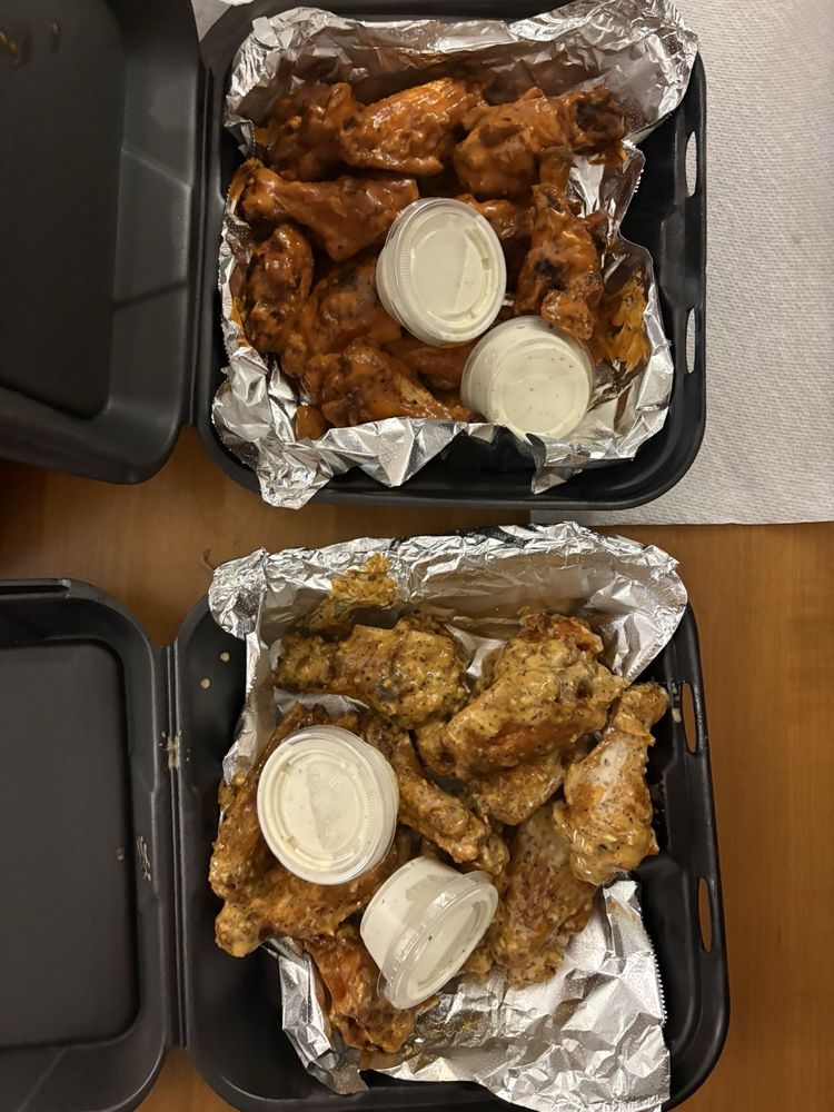 TRACKS LOUNGE - Updated October 2025 - 22 Photos & 14 Reviews - 181st ...