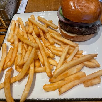 TOMMY’S TAVERN + TAP - Updated October 2024 - 258 Photos & 222 Reviews ...