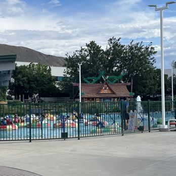 BOONDOCKS FOOD AND FUN - Updated June 2025 - 117 Photos & 115 Reviews ...