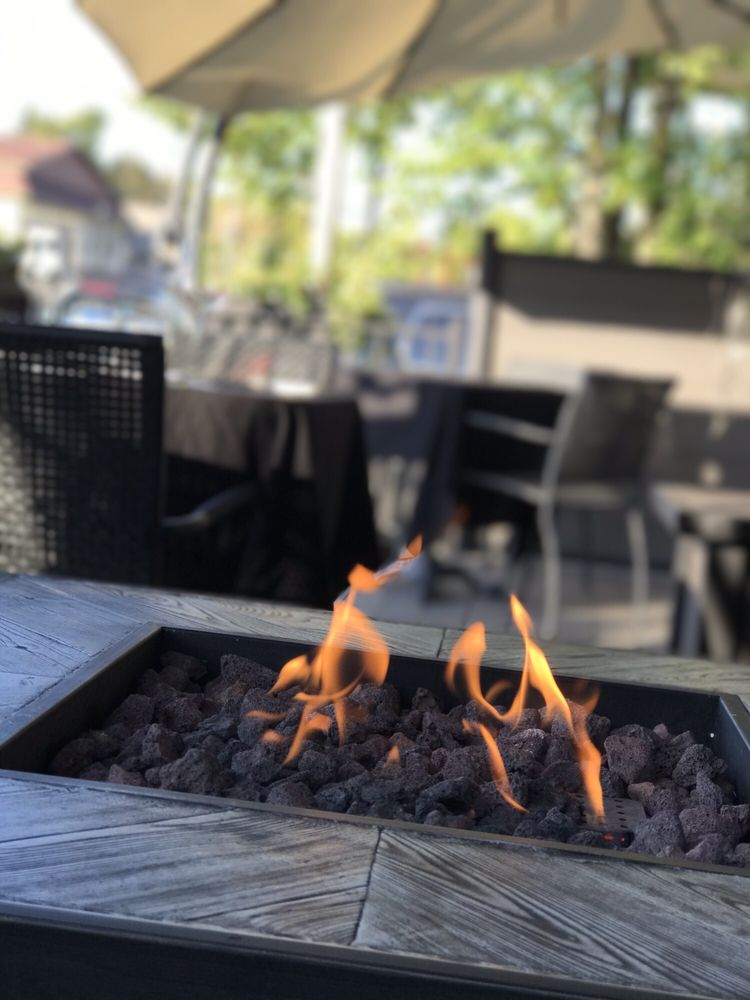 TABLE 16 - Updated December 2025 - 11 Photos - 342 Rue Principale ...