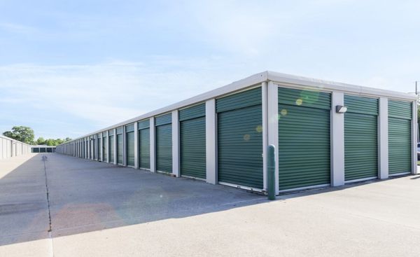 THE STORAGE CENTER - Updated May 2024 - Request a Quote - 2240 Oak ...