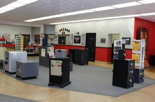 SAFECO SECURITY - Updated June 2024 - 34 Photos - 2636 W Townley Ave ...