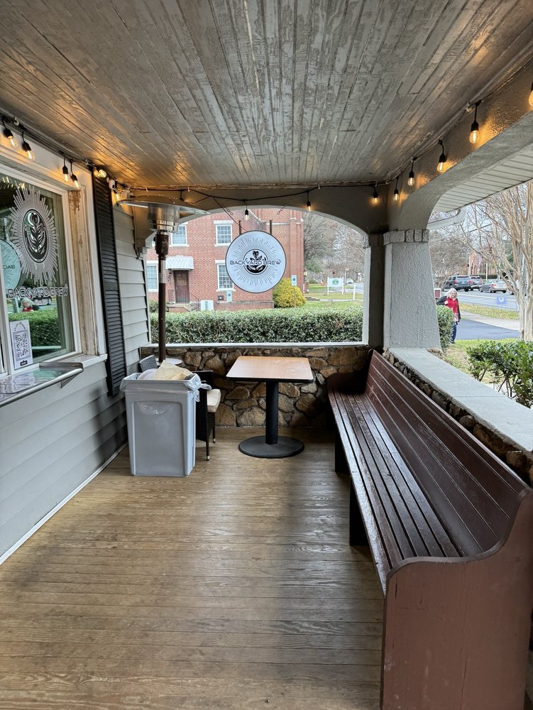 BACKYARD BREW - Updated November 2024 - 104 Photos & 40 Reviews - 1218 ...