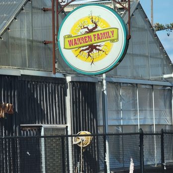 WARREN FAMILY GARDEN CENTER & NURSERY - Updated January 2026 - 18 ...