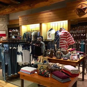 BOOT BARN - Updated May 2025 - 33 Photos - 13710 N Dallas Pkwy, Dallas ...
