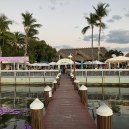 SNOOK’S BAYSIDE RESTAURANT & GRAND TIKI - Updated February 2025 - 1383 ...