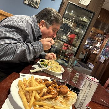 TRIANGLE PUB - Updated September 2025 - 99 Photos & 117 Reviews - 381 ...