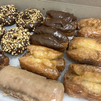 ROCKLIN DONUTS & CINNAMON - Updated December 2024 - 628 Photos & 584 ...