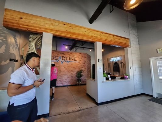 DEADLINE ESCAPE ROOMS - Updated August 2025 - 41 Photos & 113 Reviews ...