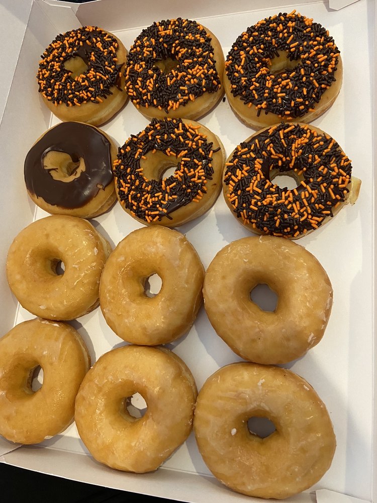 DUNKIN’ - Updated November 2024 - 17 Photos & 42 Reviews - 4685 US ...