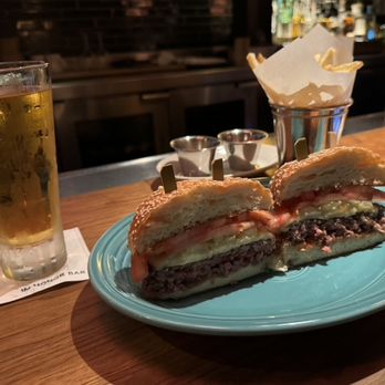 THE HONOR BAR - Updated November 2024 - 1699 Photos & 1964 Reviews ...