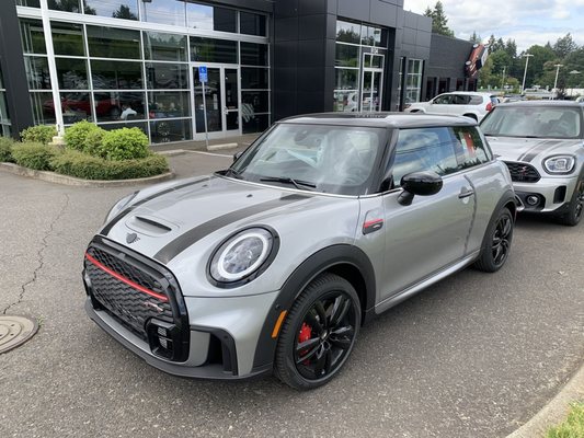 MINI OF PORTLAND - Updated December 2025 - 63 Photos & 278 Reviews ...