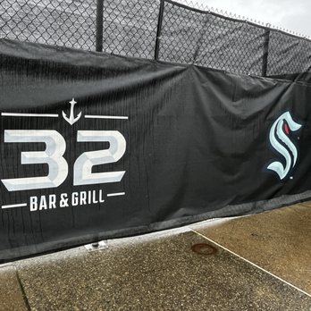32 BAR & GRILL - Updated September 2025 - 125 Photos & 82 Reviews ...