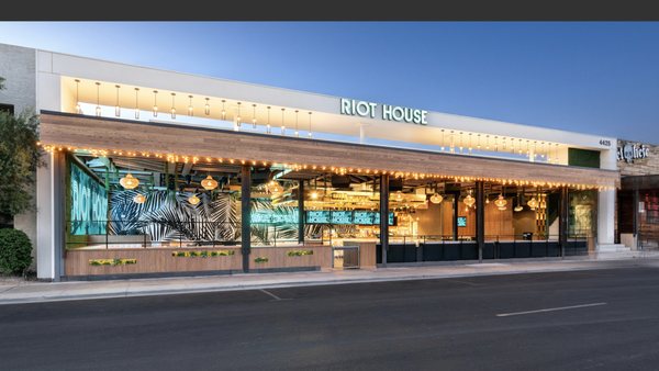 RIOT HOUSE SCOTTSDALE - Updated December 2025 - 136 Photos & 228 ...